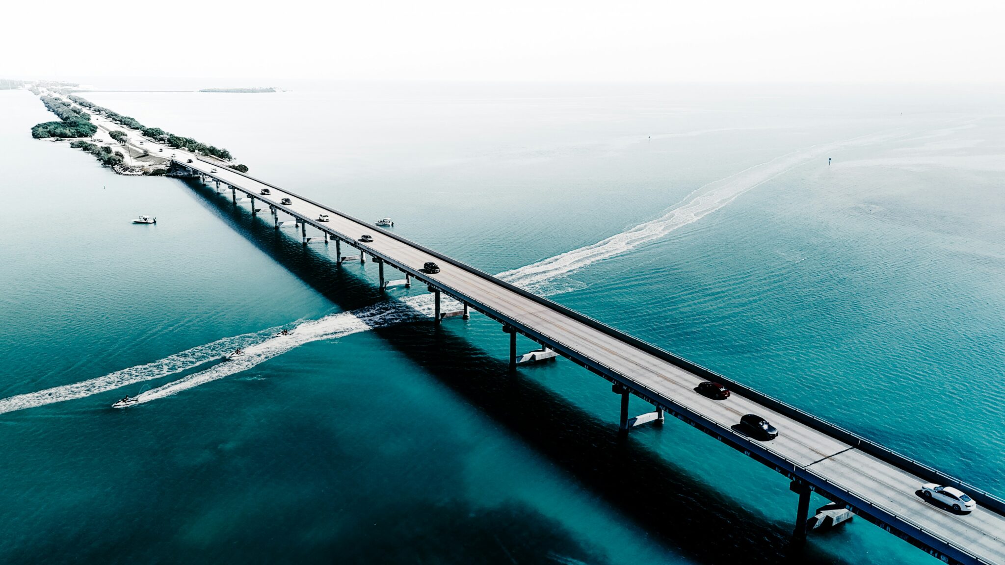 Detenido por Inmigración en los Cayos: Lo Que Debes Saber